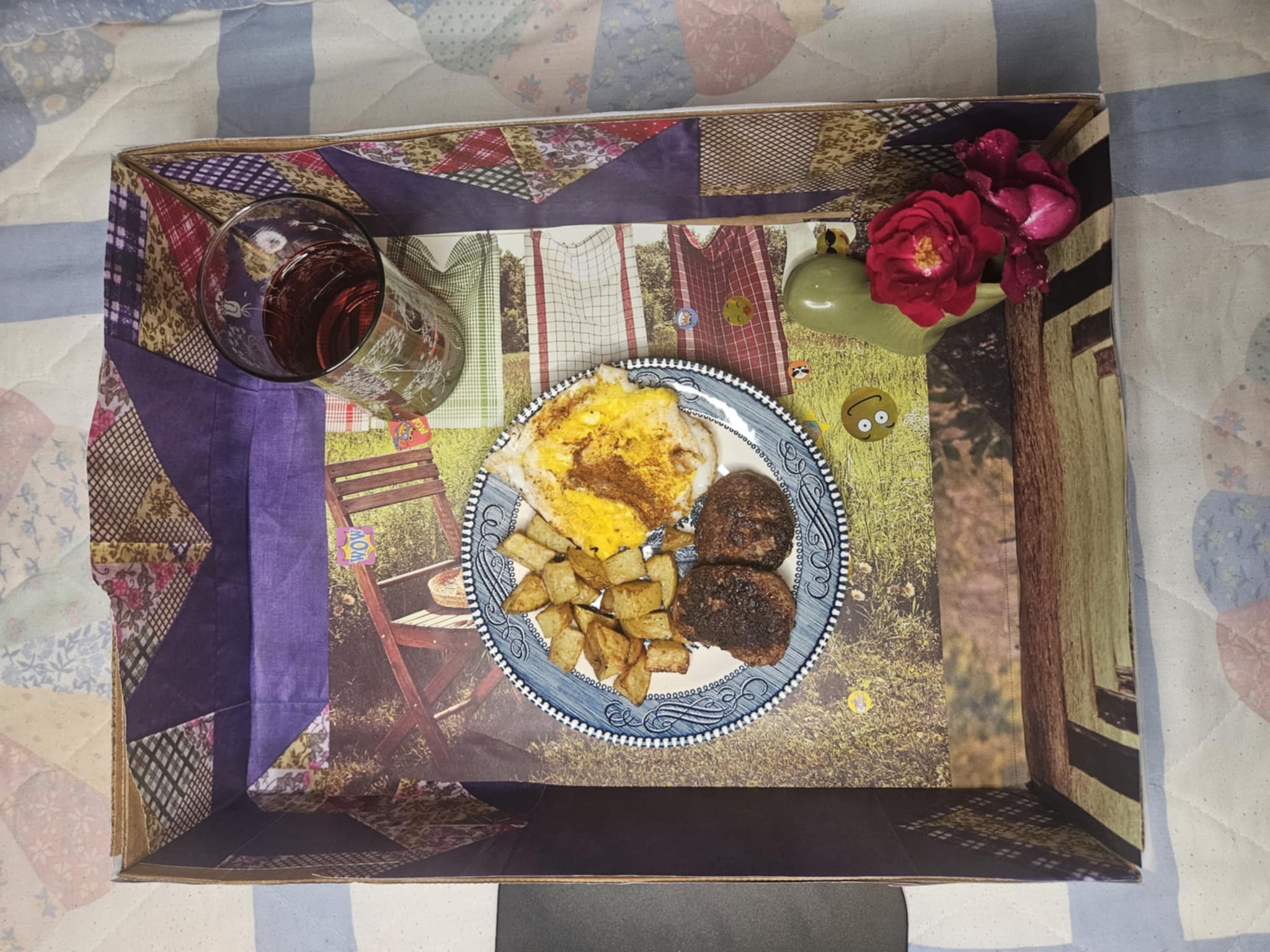 Mother's Day Craft For Kids - Breakfast In Bed Tray - Lintukoto Homestead